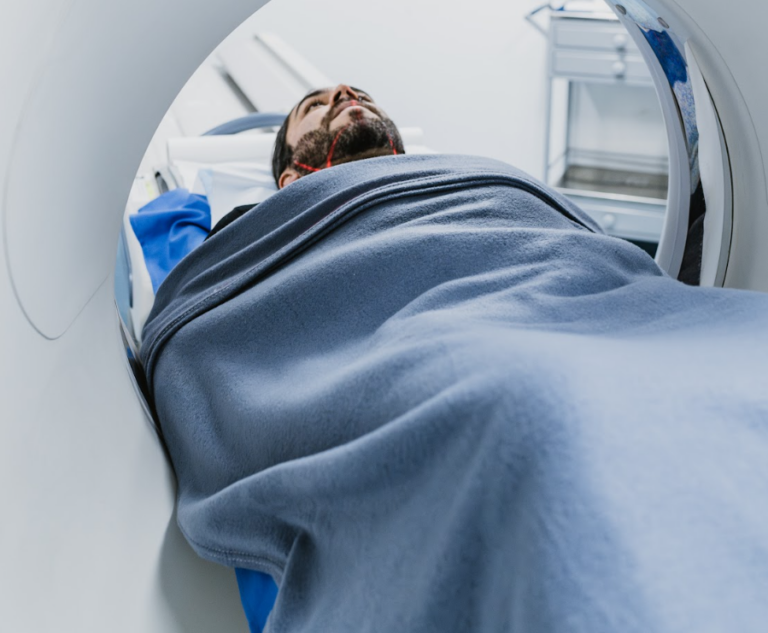 Radiografía de columna lumbar: importancia de la vista focalizada en el 5° espacio - ImatecSalud